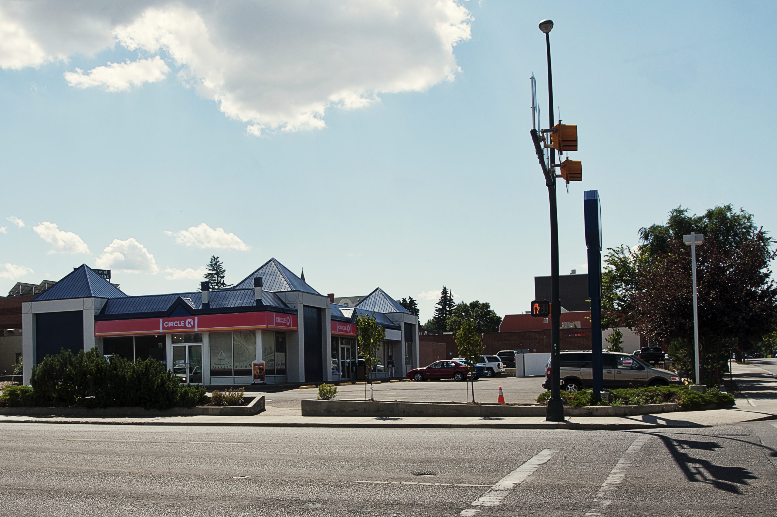 102 6 Avenue SE - Taurus Property Group